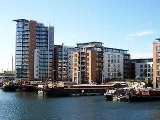 3 Bedrooms Flat for rent in Boardwalk Place, Docklands E14
