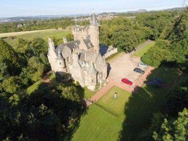 3 Bedrooms Flat for rent in Bonaly Road, Bonaly EH13