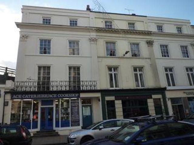3 Bedrooms Flat for rent in Bath Street, Leamington Spa CV31