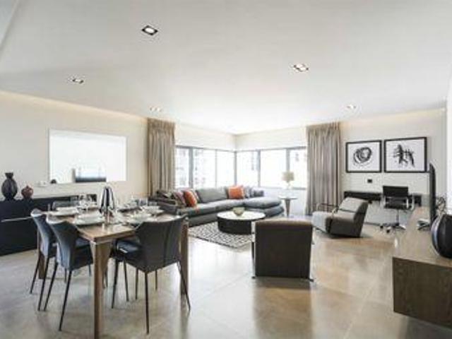 3 Bedrooms Flat for rent in Babmaes Street, London SW1Y