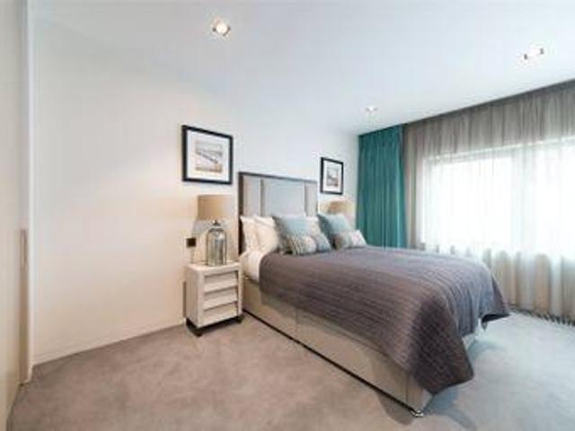 3 Bedrooms Flat for rent in Babmaes Street, St. James´s, London SW1Y