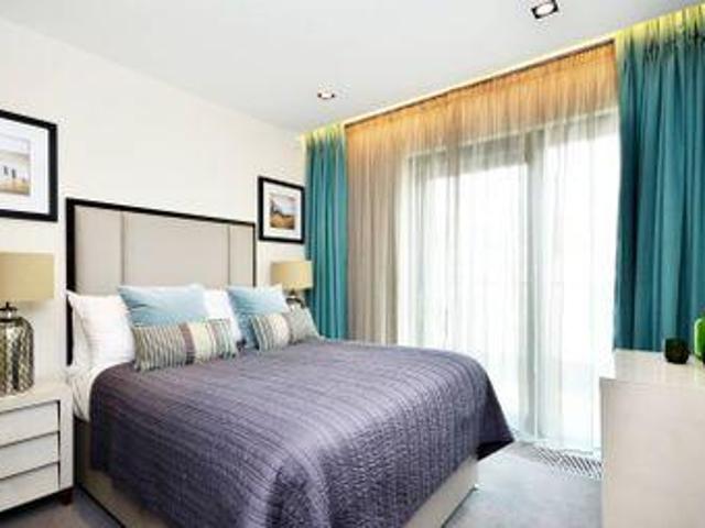 3 Bedrooms Flat for rent in Babmaes Street, St James´s SW1Y