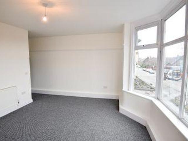 3 Bedrooms Flat for rent in Barlow Moor Road, Manchester M21