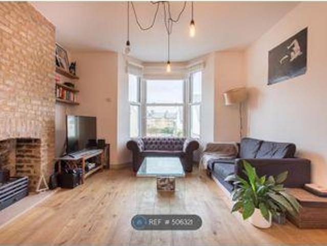 3 Bedrooms Flat for rent in Barretts Grove, London N16