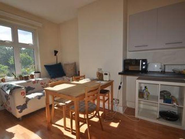 3 Bedrooms Flat for rent in Barriedale, London SE14
