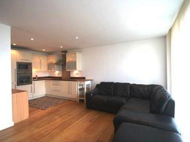3 Bedrooms Flat for rent in Basin Approach, London E16