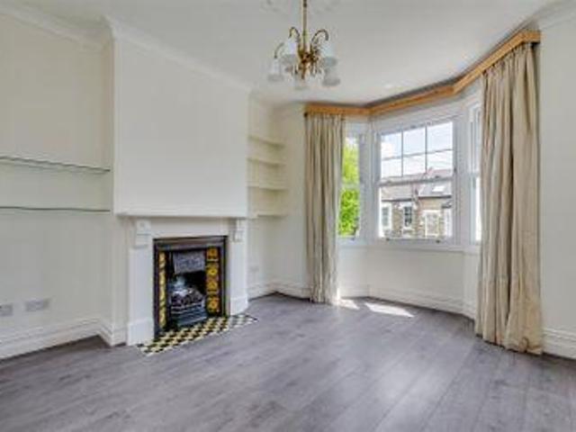 3 Bedrooms Flat for rent in Beaumont Road, London W4