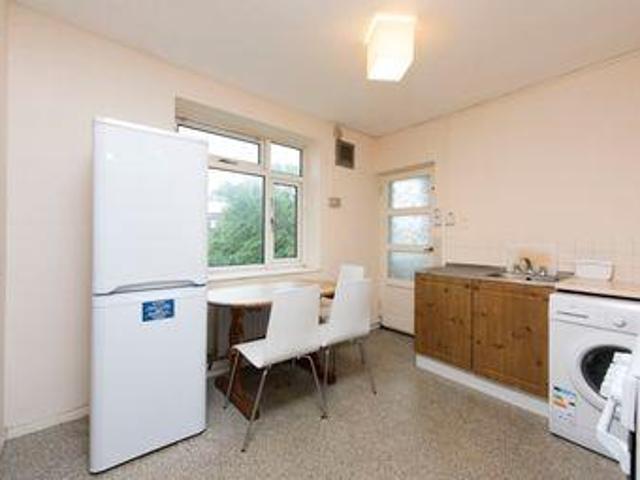 3 Bedrooms Flat for rent in Beauchamp Road, London SE19