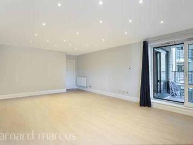 3 Bedrooms Flat for rent in Beckford Close, Warwick Road, London W14