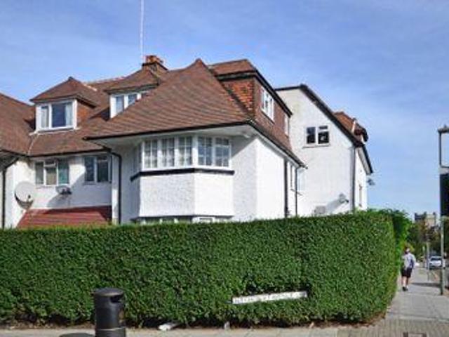 3 Bedrooms Flat for rent in Beechcroft Avenue, Golders Green NW11