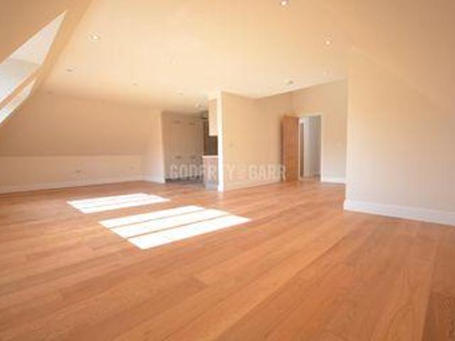 3 Bedrooms Flat for rent in Beechcroft Avenue, London NW11