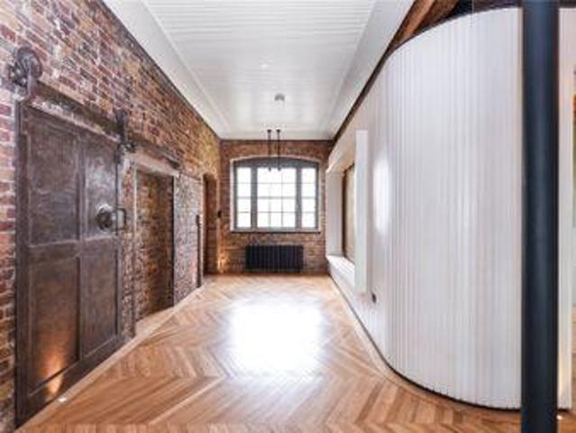 3 Bedrooms Flat for rent in Belmont Street, Camden, London NW1