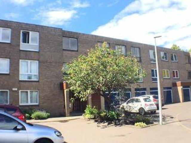 3 Bedrooms Flat for rent in Belvedere Park, Edinburgh EH6