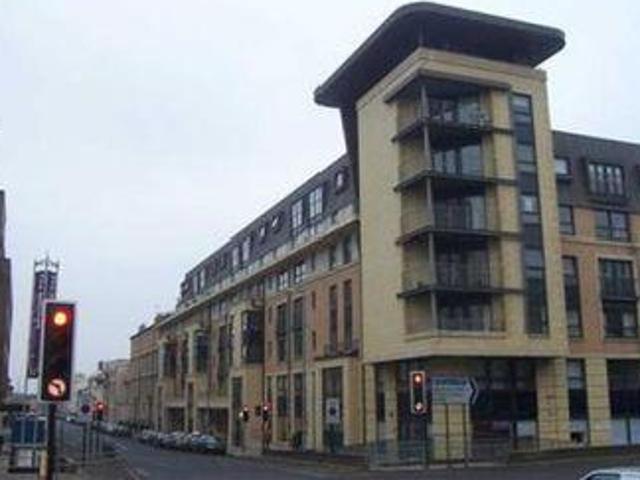 3 Bedrooms Flat for rent in Berkeley Street, Glasgow G3