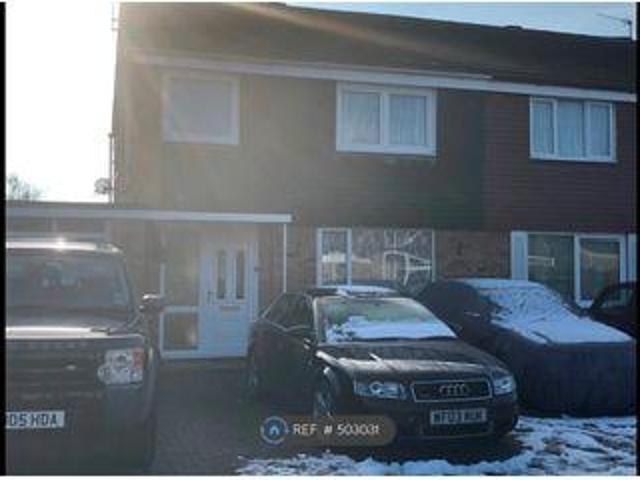 3 Bedrooms Flat for rent in Berkshire, Windsor SL4