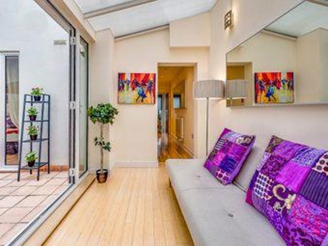 3 Bedrooms Flat for rent in Blackfriars Rd, South Bank SE1
