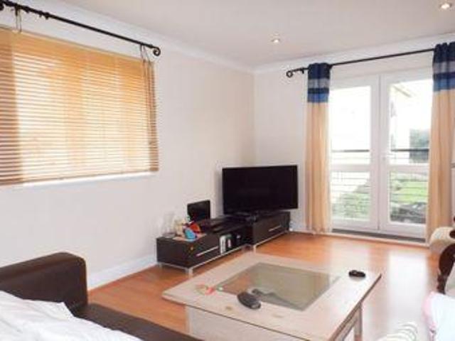 3 Bedrooms Flat for rent in Bloyes Mews, Clarendon Way, Colchester CO1