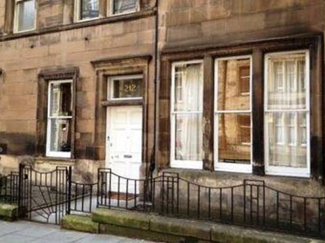 3 Bedrooms Flat for rent in Bruntsfield Place, Bruntsfield, Edinburgh EH10