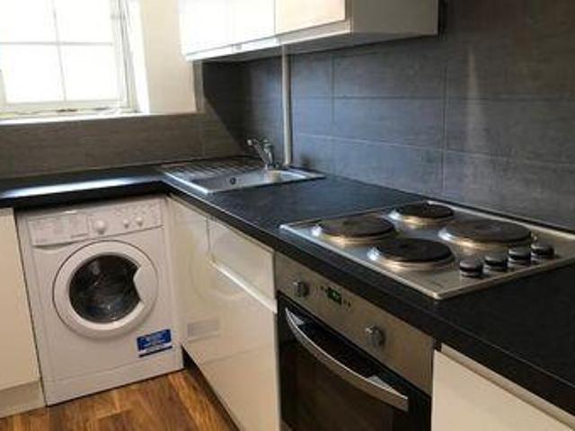 3 Bedrooms Flat for rent in Bracken House, Bow E3