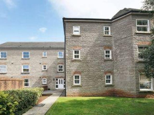 3 Bedrooms Flat for rent in Bramley Copse, Bristol BS41