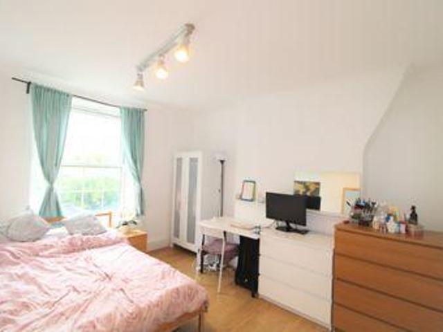 3 Bedrooms Flat for rent in Bramwell House, Harper Road, London SE1