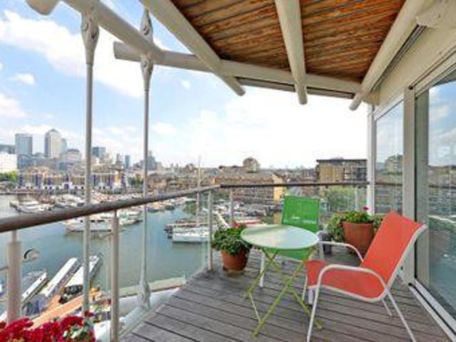 3 Bedrooms Flat for rent in Branch Road, London E14