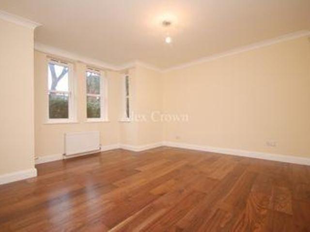3 Bedrooms Flat for rent in Bredgar Road, London N19