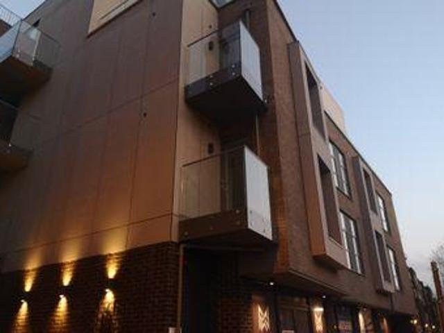 3 Bedrooms Flat for rent in Brent Street, Hendon NW4