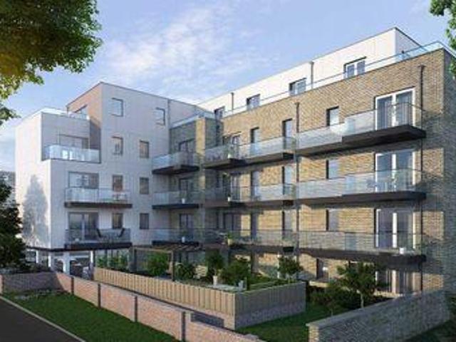 3 Bedrooms Flat for rent in Brent Street, Hendon NW4
