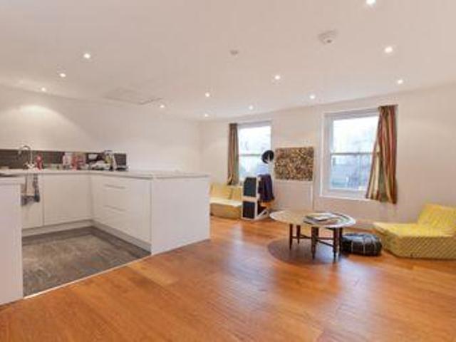 3 Bedrooms Flat for rent in Brick Lane, Shoreditch, London E1