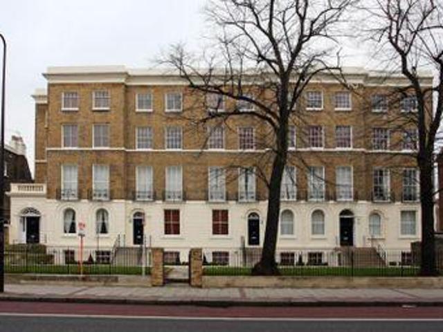 3 Bedrooms Flat for rent in Brixton Road, London SW9
