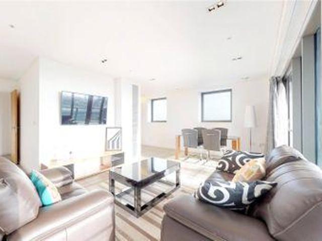 3 Bedrooms Flat for rent in Brock Street, London NW1