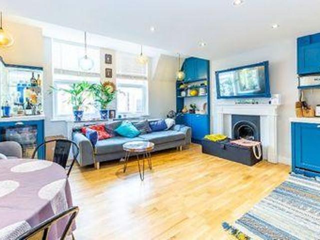 3 Bedrooms Flat for rent in Broadway Parade, London N8