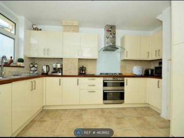 3 Bedrooms Flat for rent in Broomfield Street, London E14