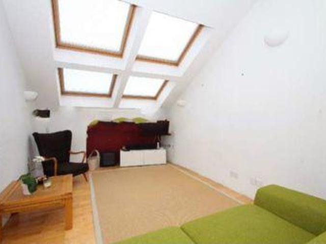 3 Bedrooms Flat for rent in Brook Road, London NW2