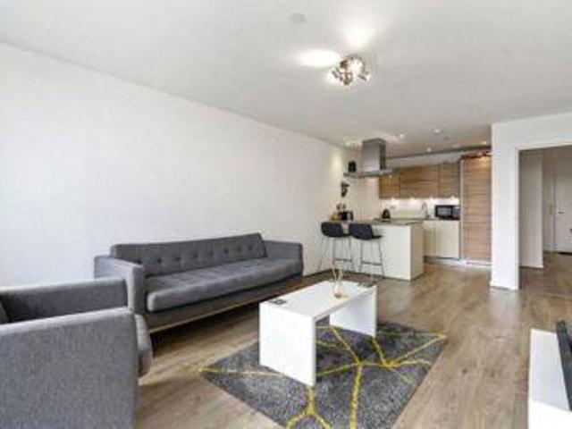 3 Bedrooms Flat for rent in Bromayrd Avenue, Acton W3