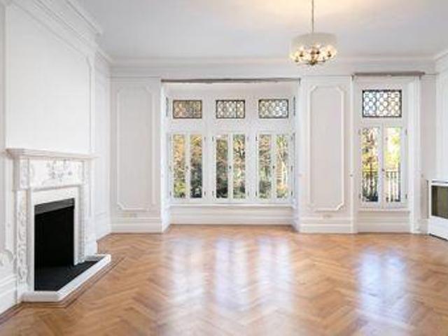 3 Bedrooms Flat for rent in Brompton Road, Knightsbridge SW3