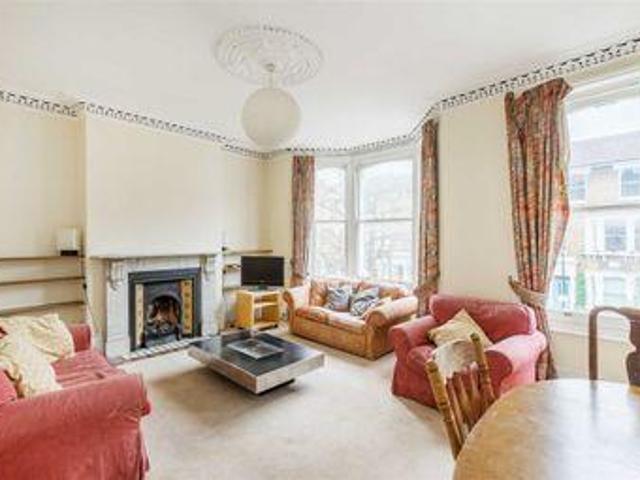 3 Bedrooms Flat for rent in Burghley Road, Kentish Town, London NW5