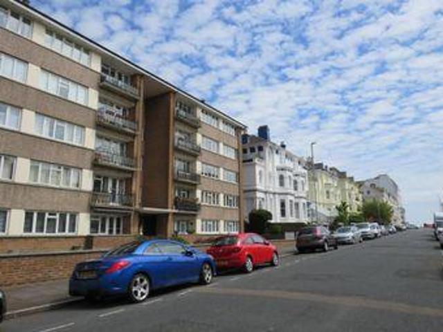 3 Bedrooms Flat for rent in Burlington Place, Eastbourne BN21