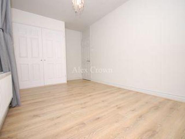 3 Bedrooms Flat for rent in Golborne Gardens, Adair Road, London W10