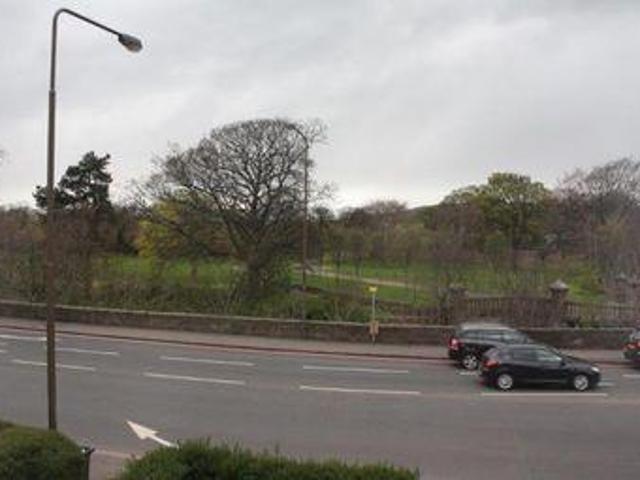 3 Bedrooms Flat for rent in Gorgie Road, Gorgie, Edinburgh EH11