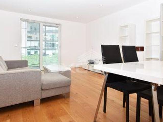 3 Bedrooms Flat for rent in Gillingham Street, Victoria, London SW1V