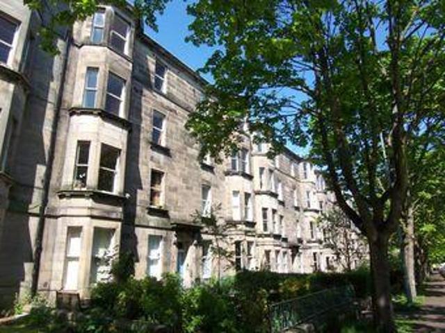 3 Bedrooms Flat for rent in Gladstone Terrace, Newington, Edinburgh EH9