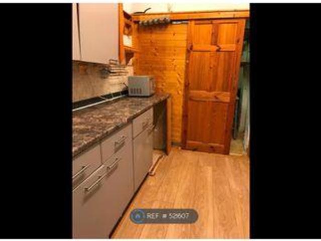 3 Bedrooms Flat for rent in Glasgow, Glasgow G4