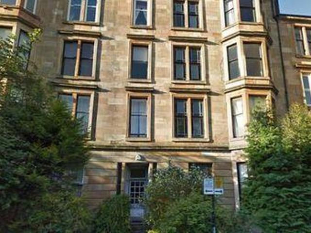 3 Bedrooms Flat for rent in Glasgow Street, Glasgow G12