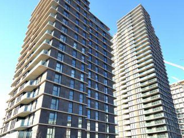 3 Bedrooms Flat for rent in Glasshouse Gardens, Westfield Avenue, Stratford, London E20