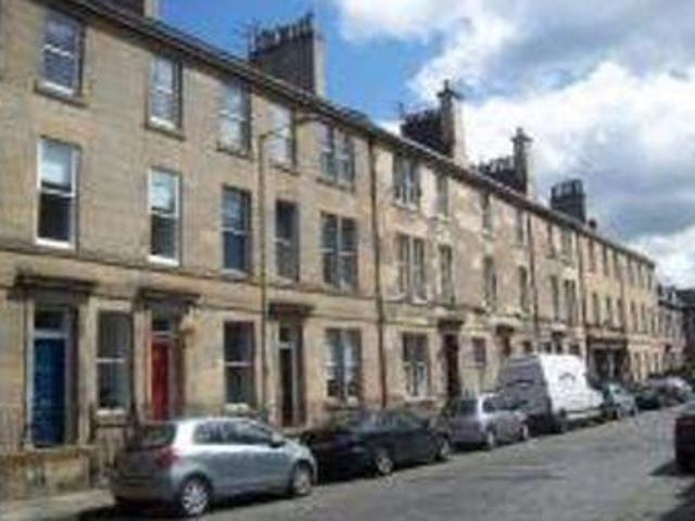 3 Bedrooms Flat for rent in Glen Street, Edinburgh EH3