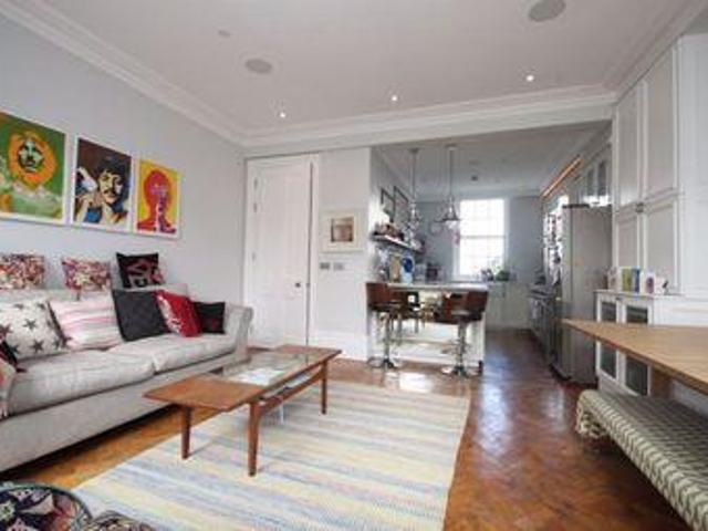 3 Bedrooms Flat for rent in Gloucester Avenue, London NW1