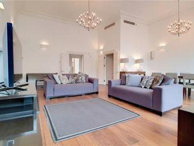3 Bedrooms Flat for rent in Gloucester Place, Marylebone, London W1U