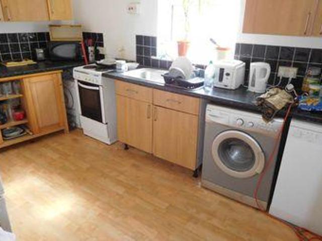 3 Bedrooms Flat for rent in Gloucester Road North, Northville, Bristol BS7